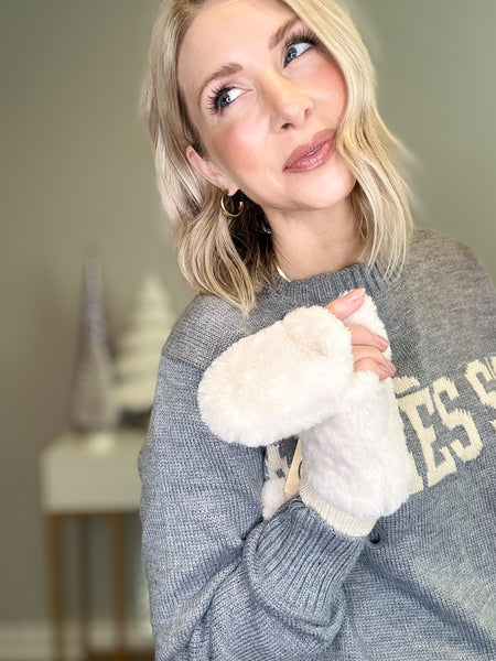 FUZZY FAUX FUR WINTER MITTENS - IVORY – Feather + Fray Boutique